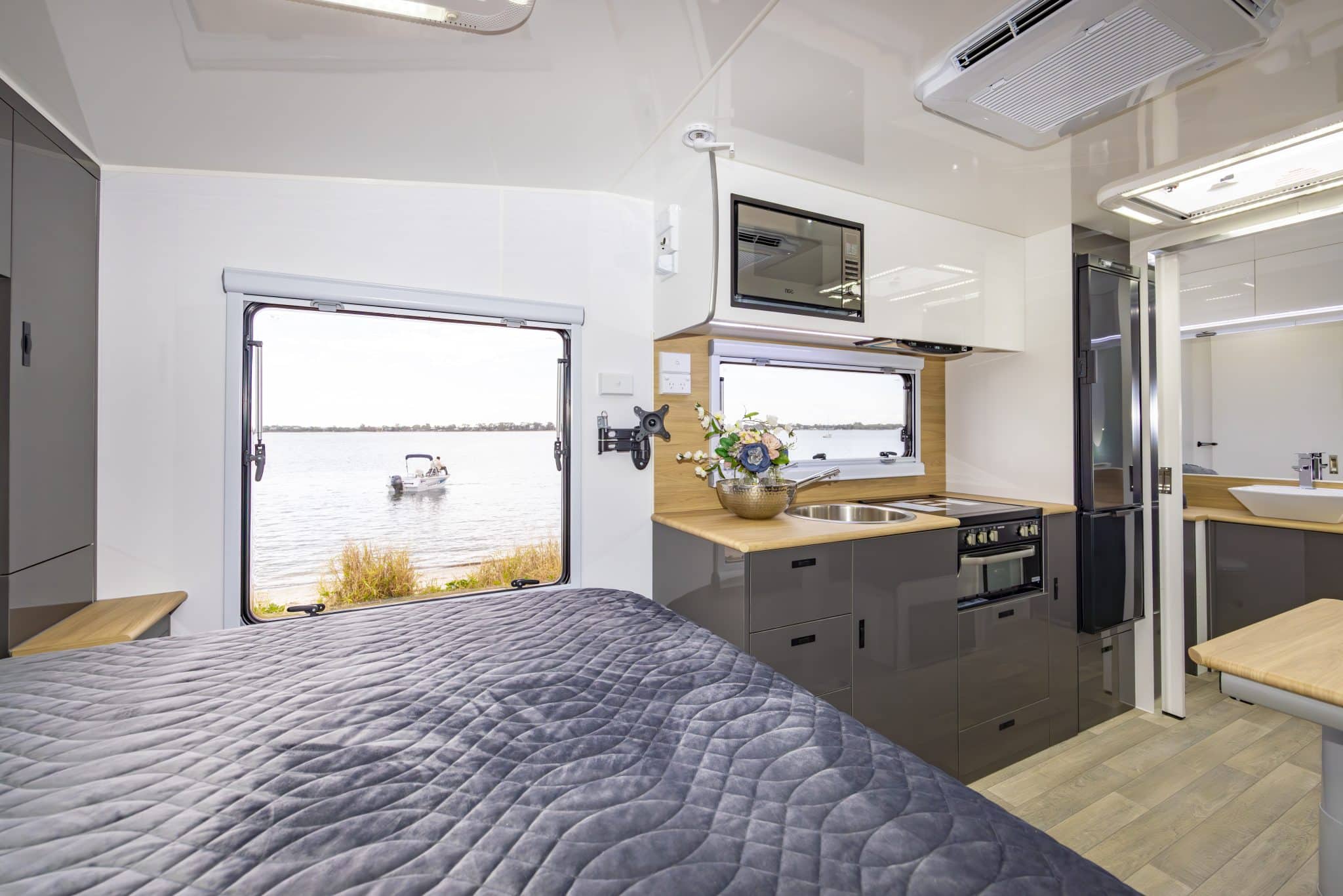 Coastline - Sunfinder Caravans